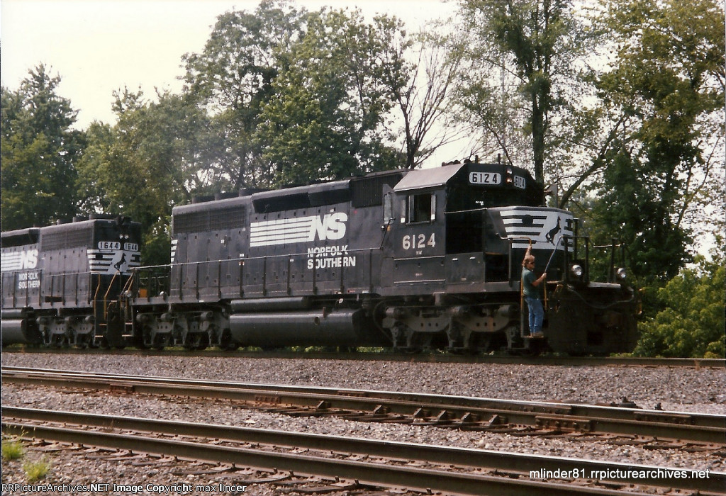 NS 6124